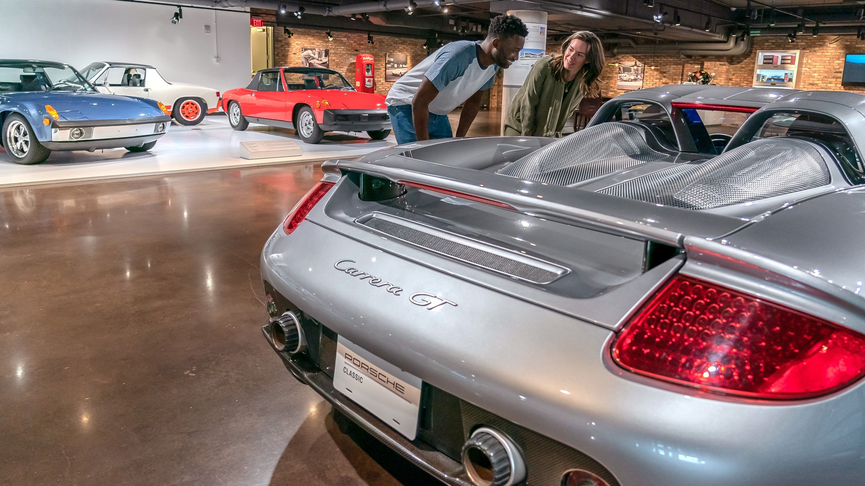 Porsche Academy Tears This Carrera GT Apart For Training | Rennlist