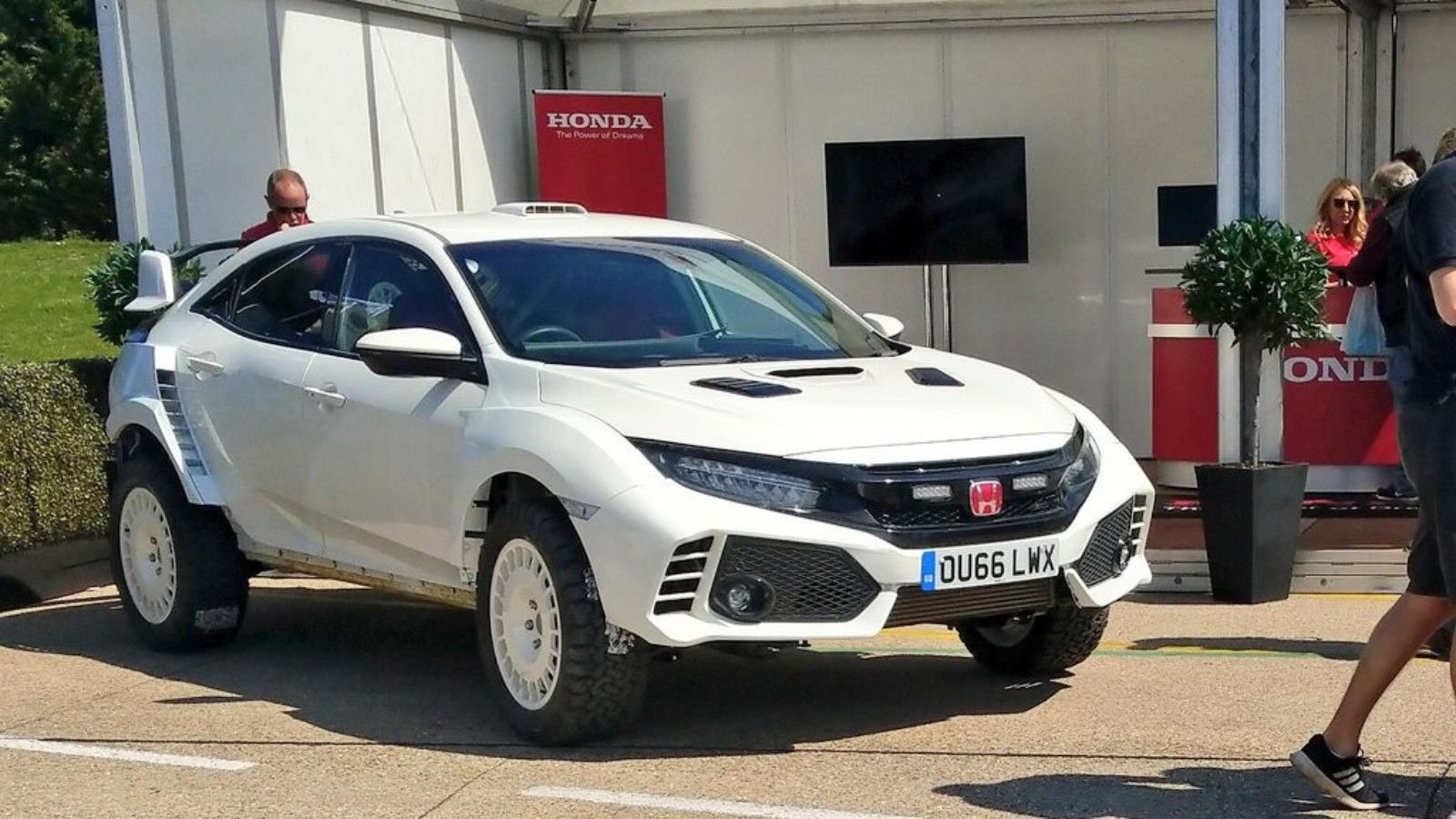 Lifted Rally Type R Civic Goes Big | S2ki