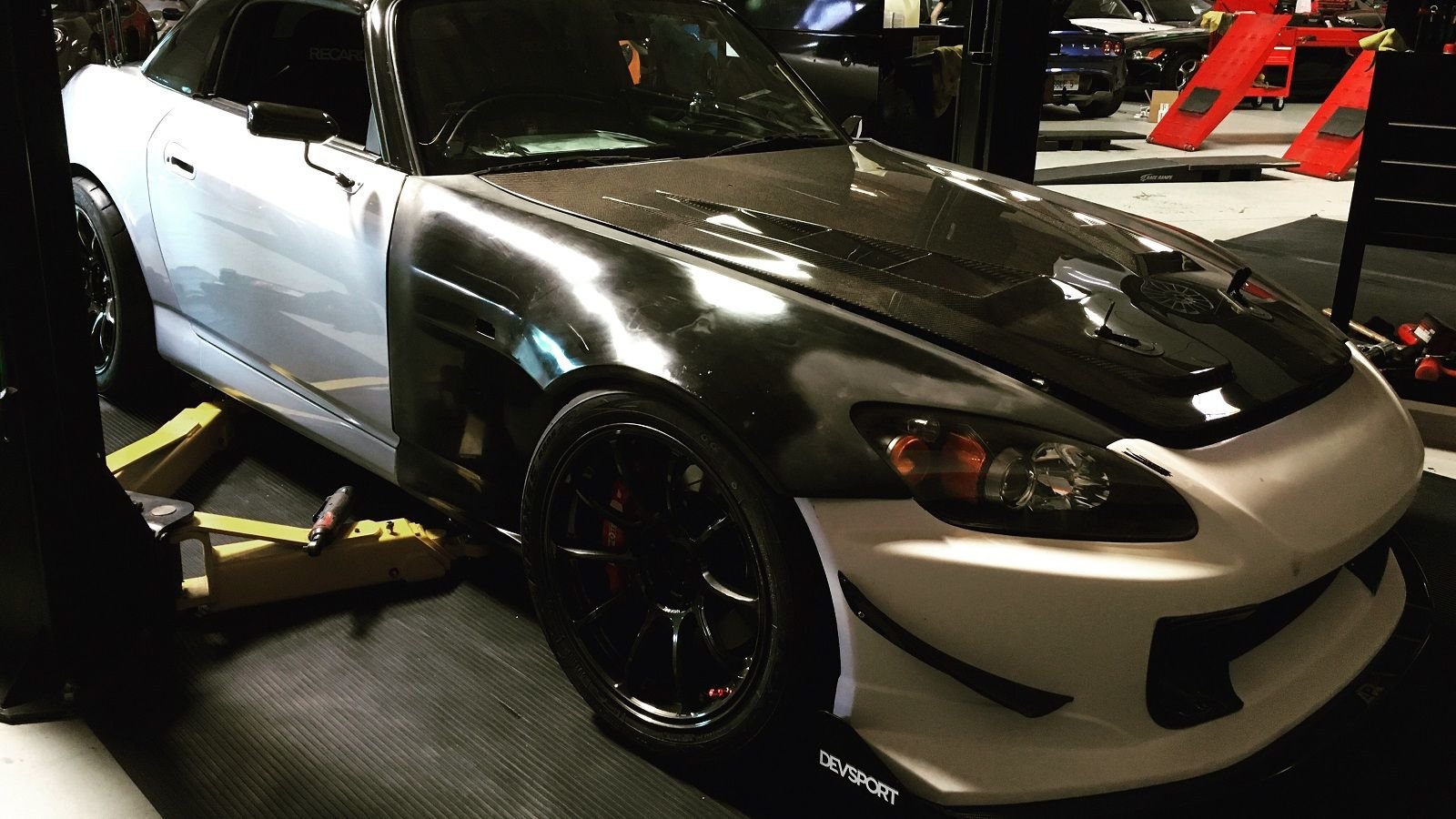 AP2 S2000 Built to Be a Weapon on Track | S2ki