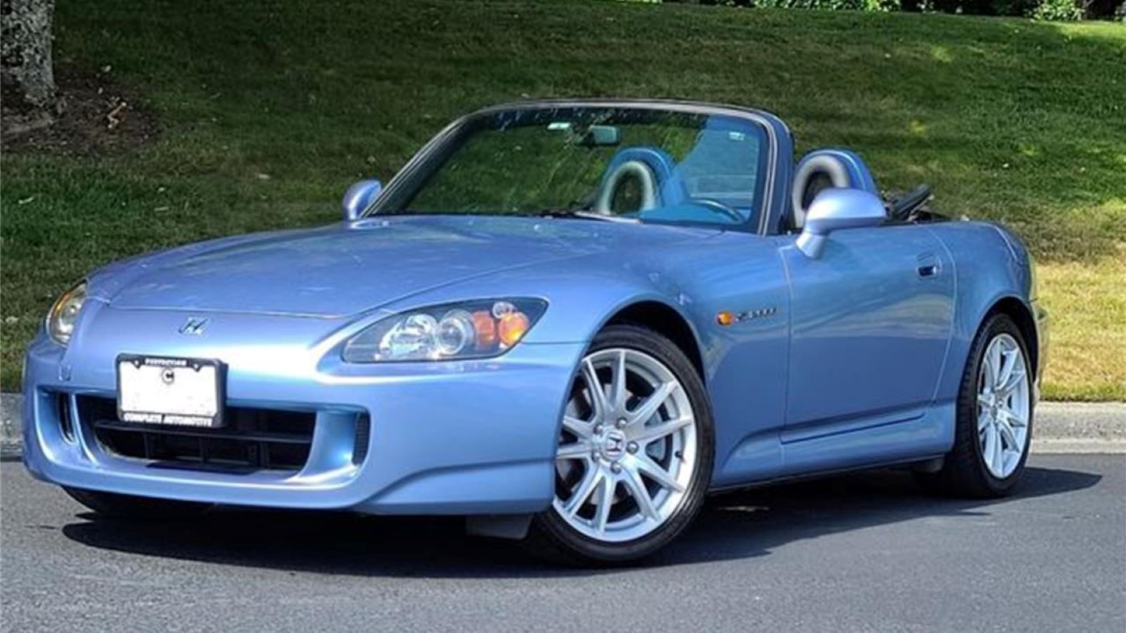 Clean Suzuka Blue '05 Has an Impressive Pedigree | S2ki