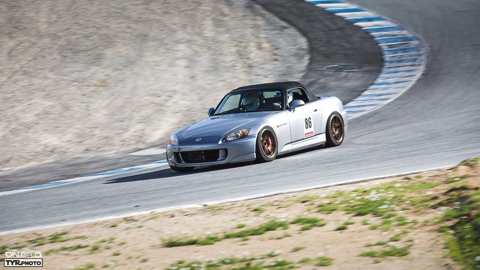 Modded AP2 Lives One Track Day at a Time | S2ki