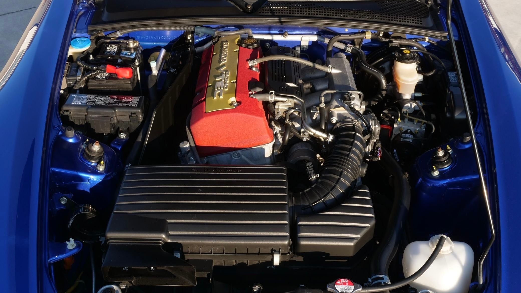 Ultra-Clean Laguna Blue S2000 Attracts Plenty of Attention | S2ki