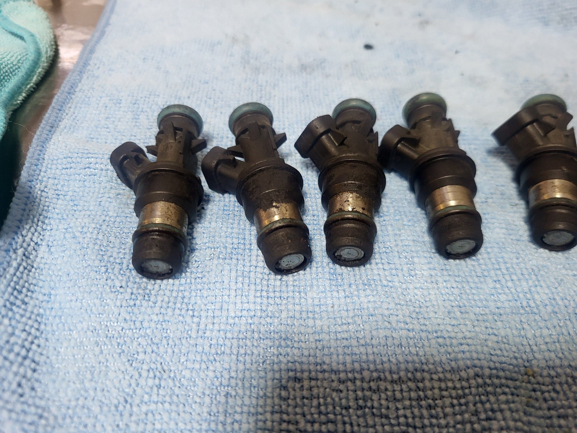 LS truck fuel injectors 99-06 silverado sierra yukon tahoe cleaned ...