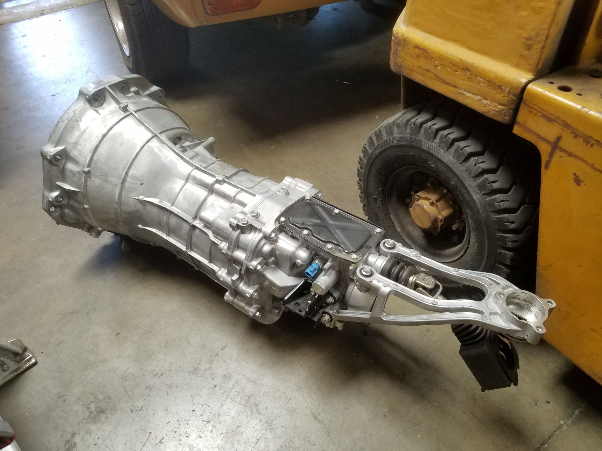 Help, is this a CD009 Transmission? Pictures - MY350Z.COM - Nissan 350Z ...