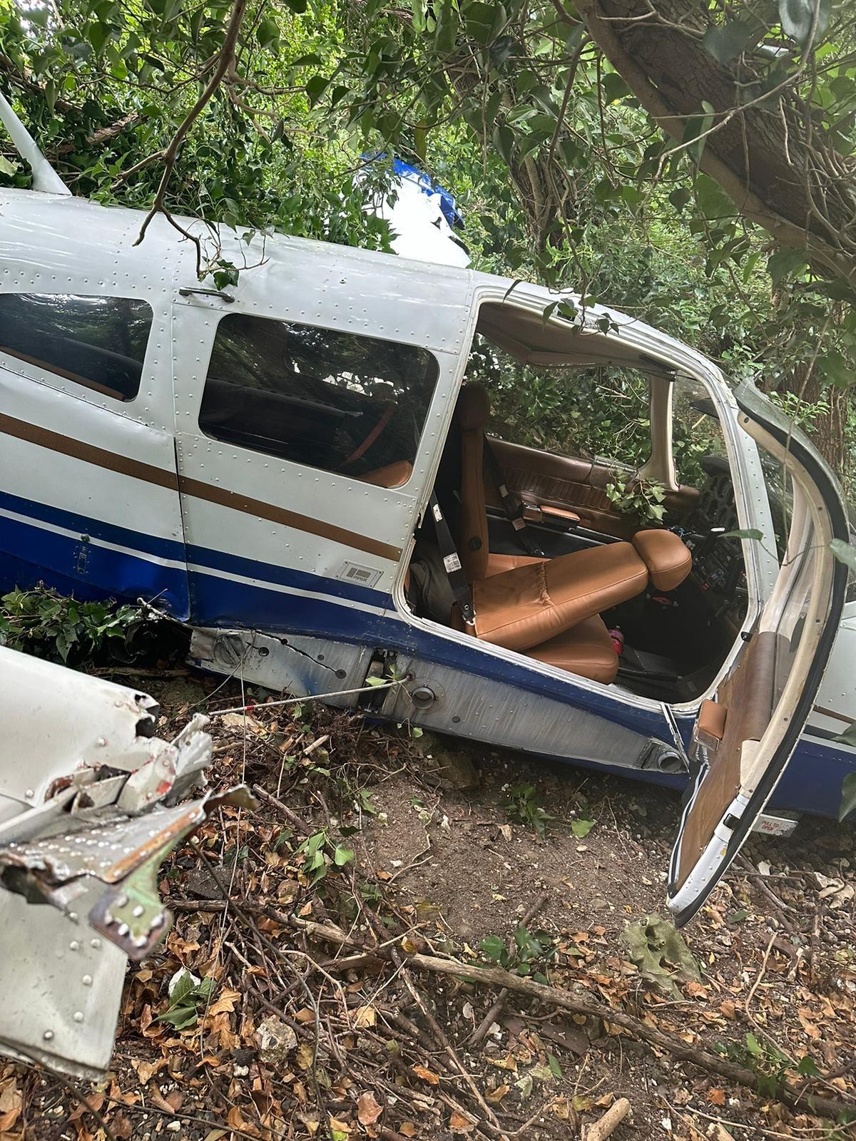 PPRuNe Forums - PA28 down near Rochester Airport, Kent