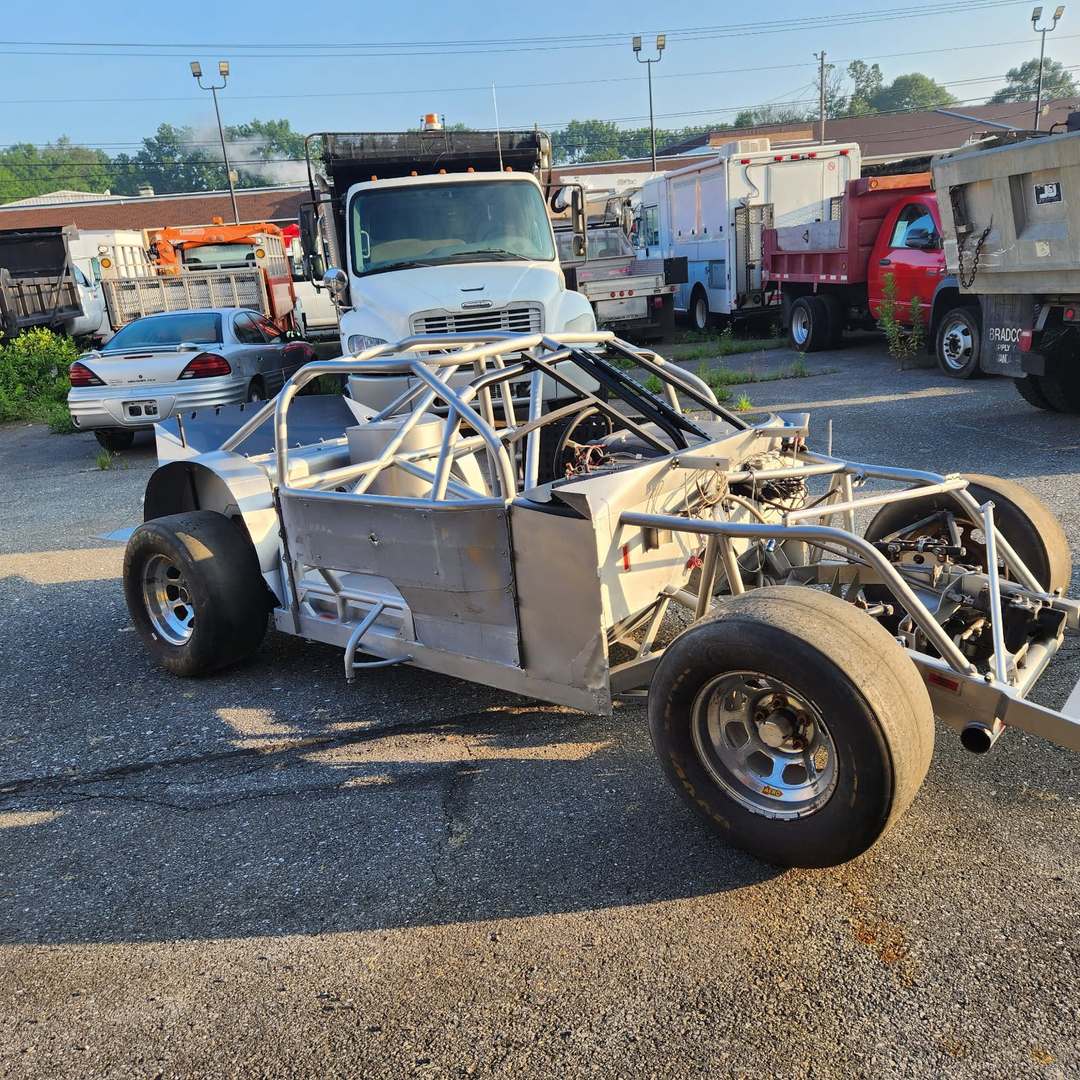 110 speedway chassis ready for arca body for Sale in LEBANON, PA ...
