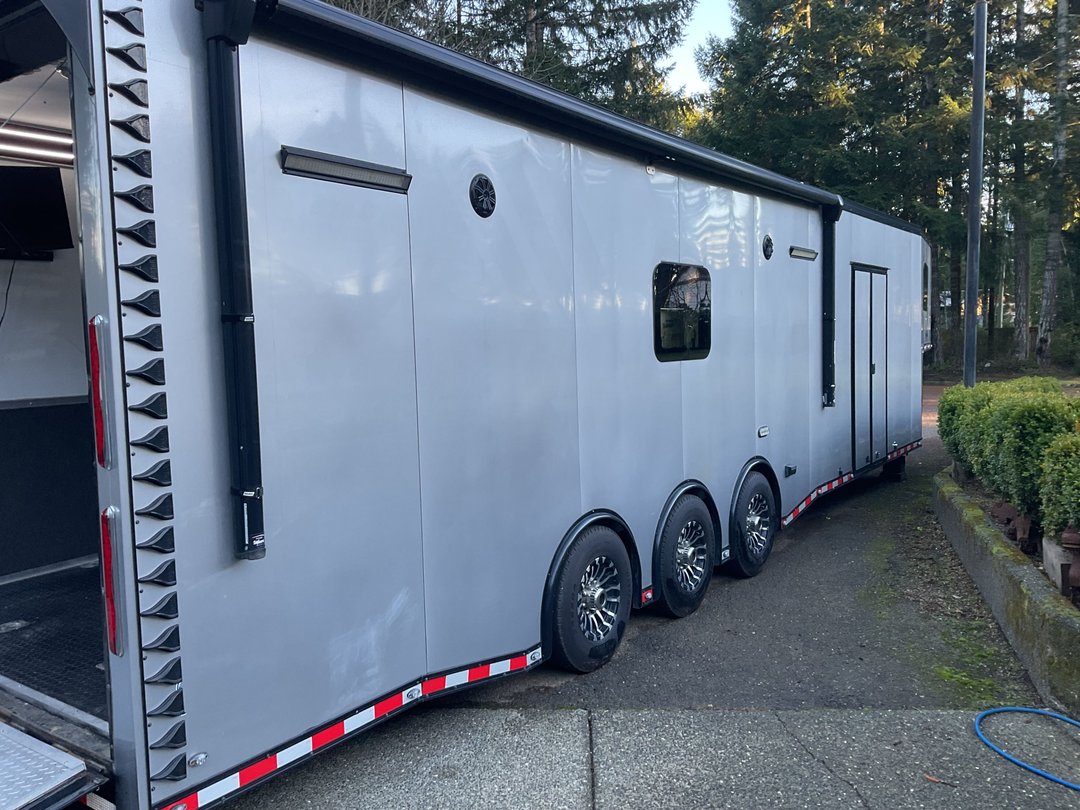 2020 Continental 40’ race car trailer with living quarters for Sale in ...