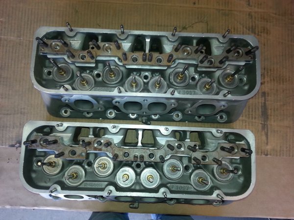 Nice pair of Pro Motor Engine SB2.2 Small Block Alum Heads. for Sale in ...