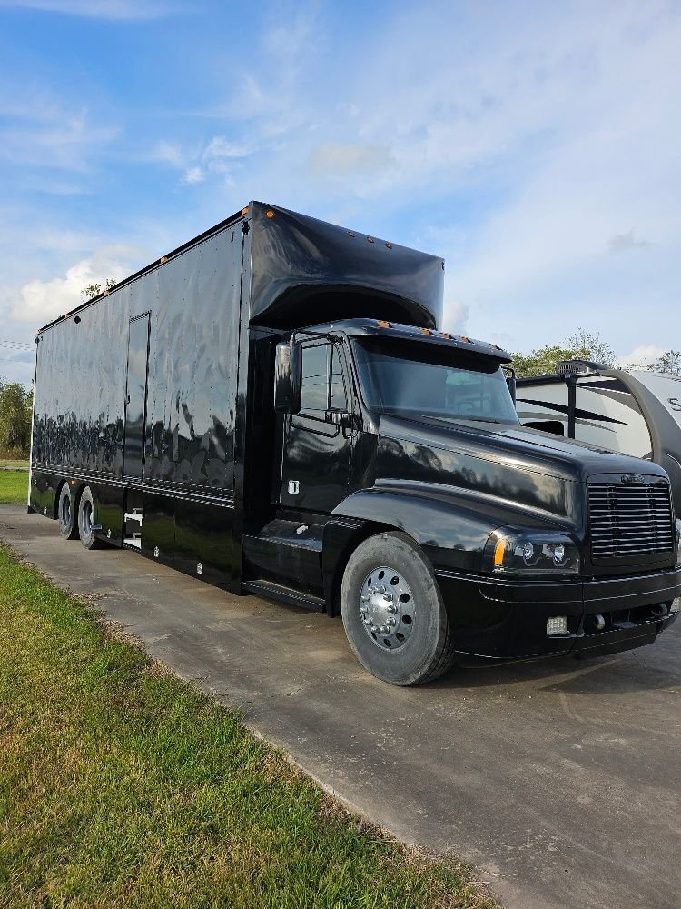 2001 Freightliner CENTURY WITH 30 FOOT BOX CONVERSION HOME for Sale in ...