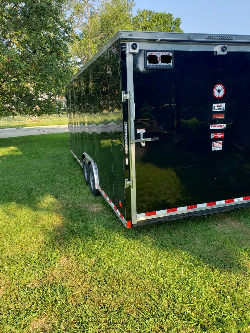 2022 22 ft V nose enclosed car / cargo trailer for Sale in BALLWIN, MO ...