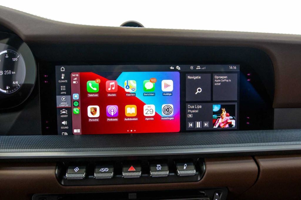 free - easy - PCM 5 full screen CarPlay - Rennlist - Porsche Discussion ...