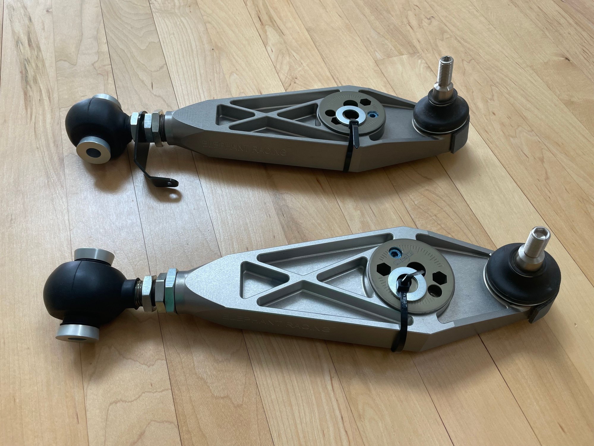 NEW Elephant Racing Lower Control Arm Pair #2180001 *996/997/991/986 ...