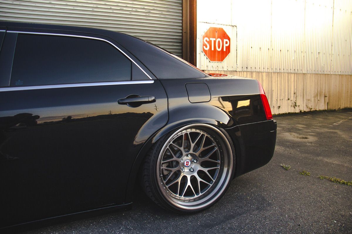 An Accuair/HRE Production: Chrysler 300C | Luxury4Play.com