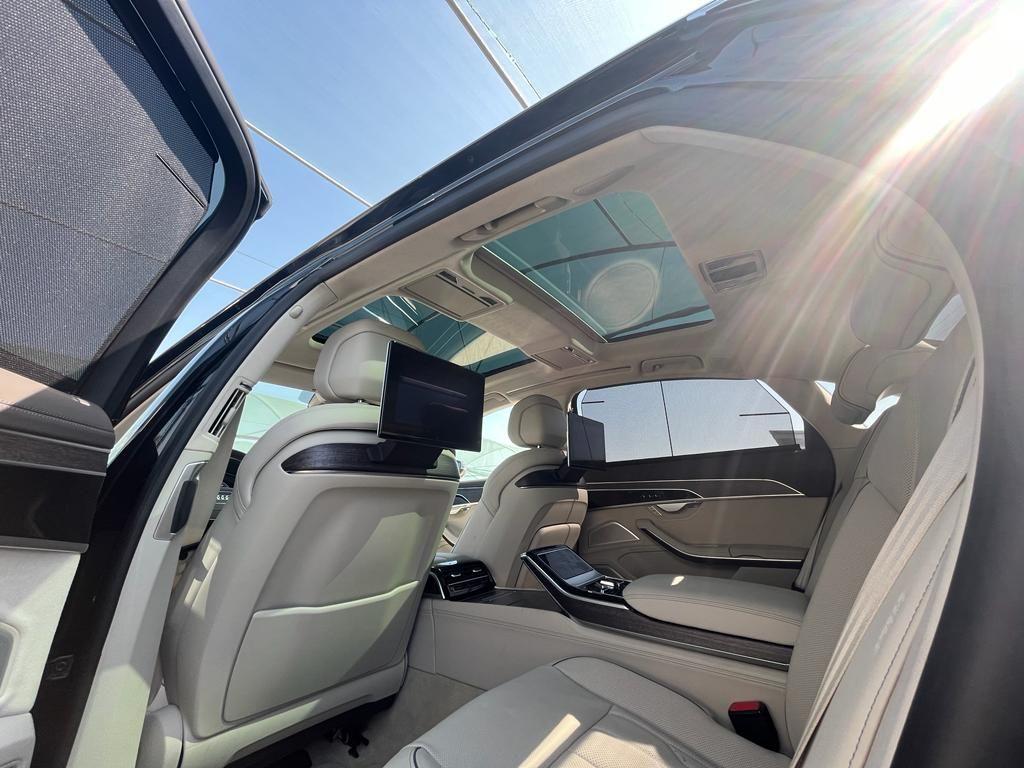 IT: AUDI A8L limousine interior individual seats full optional ...