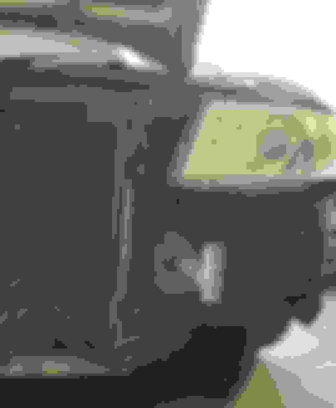 how to access radiator fan control module - AudiWorld Forums