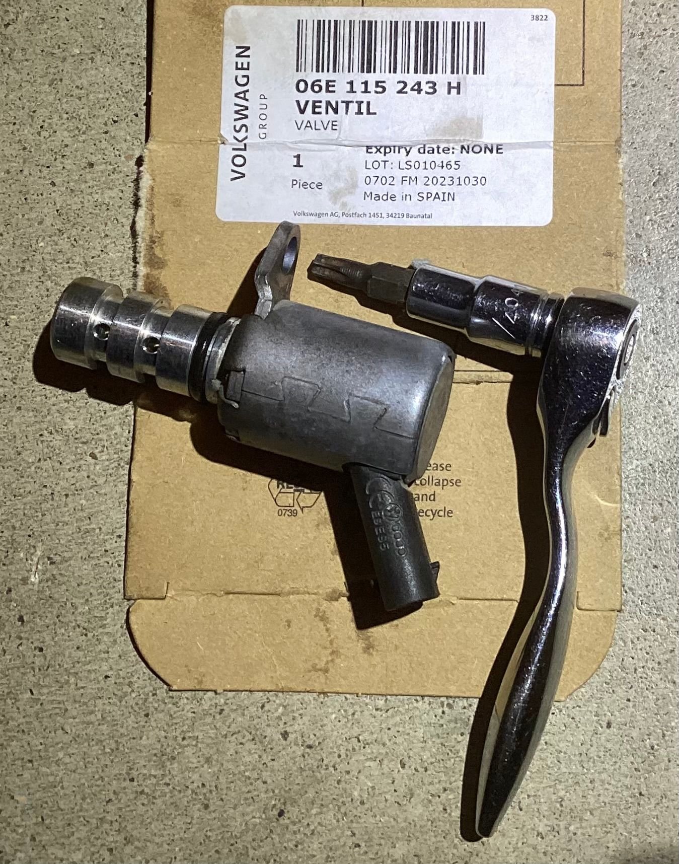 P164E00 - Oil Pressure Regulation Valve - AudiWorld Forums