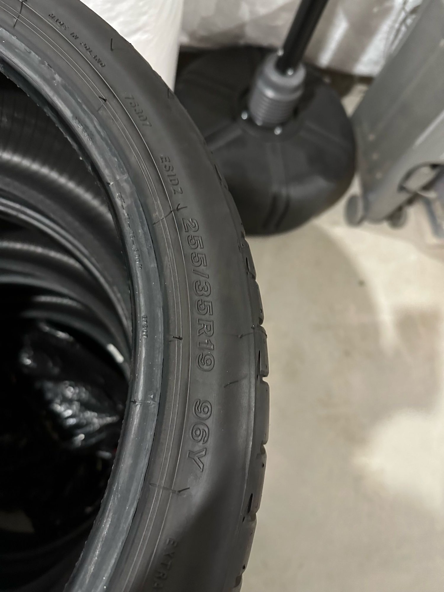 4x Bridgestone Potenza Summer Tires 255/35 R19 (Practically New) - AudiWorld Forums