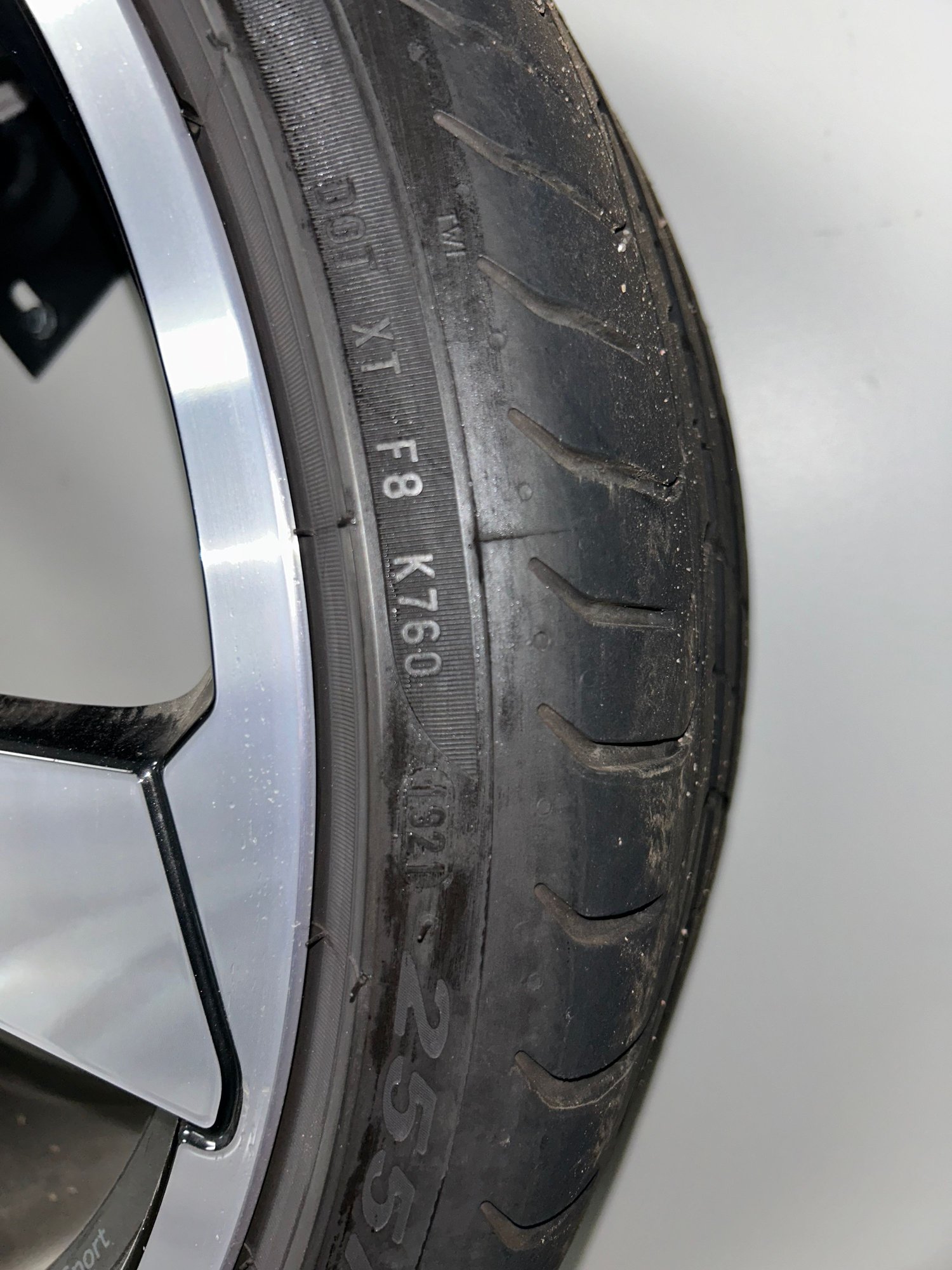Pirelli PZero 255/30/ZR20 on Audi TT 20x9 ET52 5x112 (fits VW as well ...