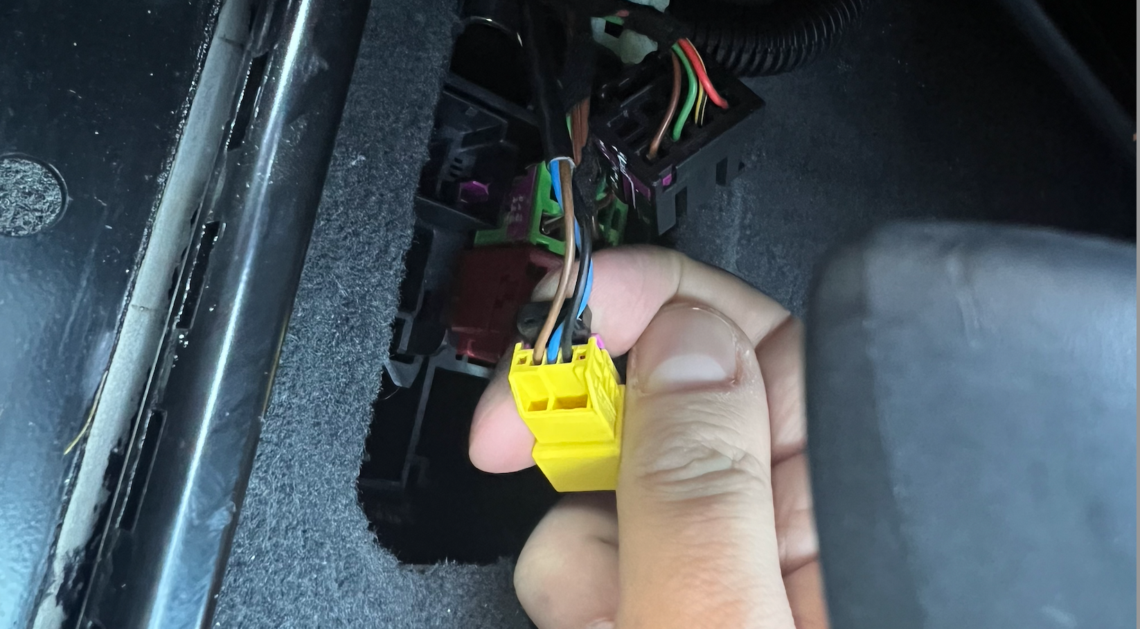 B1073 14 [137] - Open or Short to Ground - AudiWorld Forums