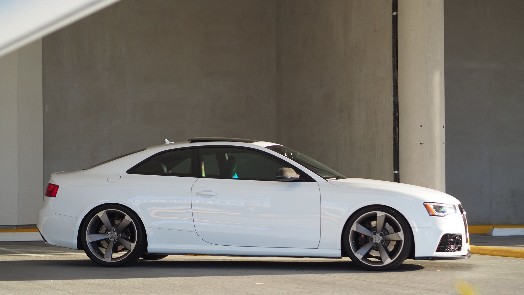 2013 Audi RS5 White/Black Bilstein Coilovers/H&R Sways/Titanium Package ...