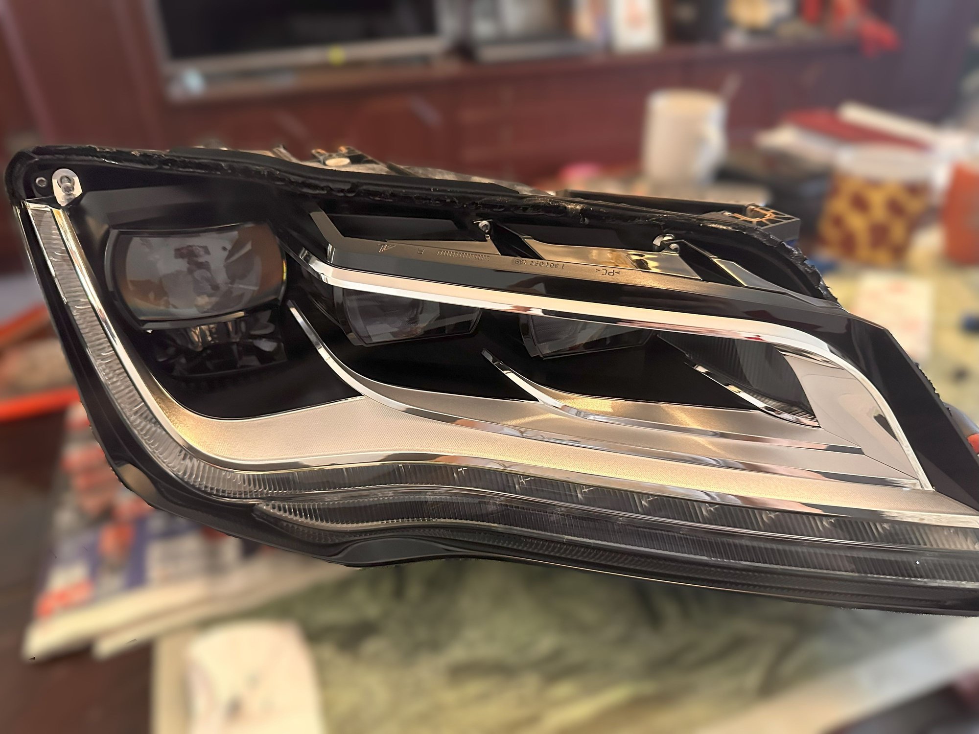 Audi A7 4G LED headlight broken adjustment mechanism - AudiWorld Forums