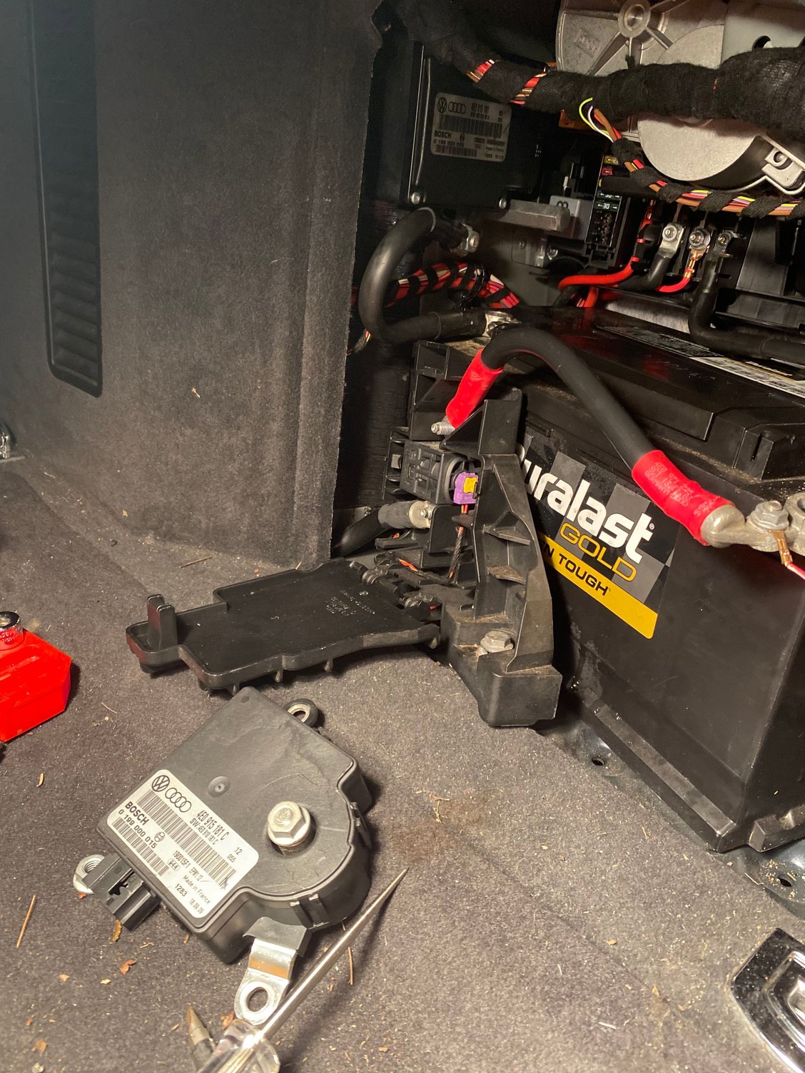 2010 A8 - No Power No Lights with charged battery - AudiWorld Forums