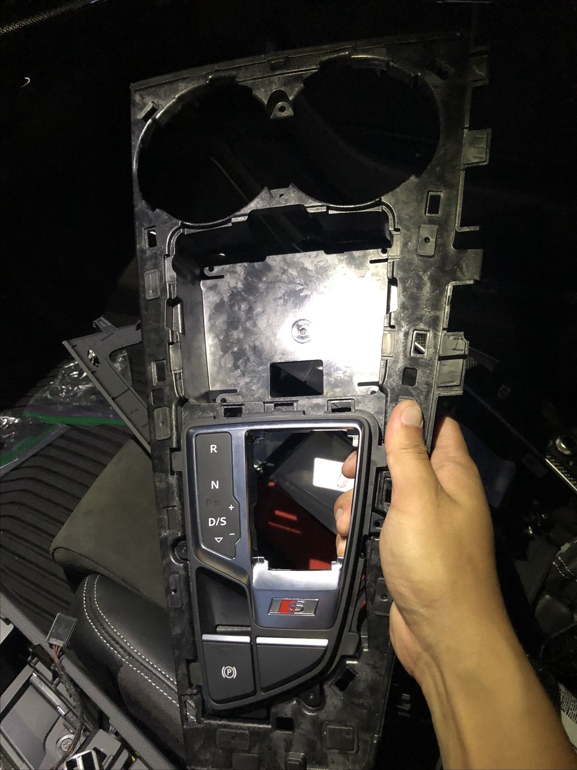 sticky button of MMI control unit - AudiWorld Forums