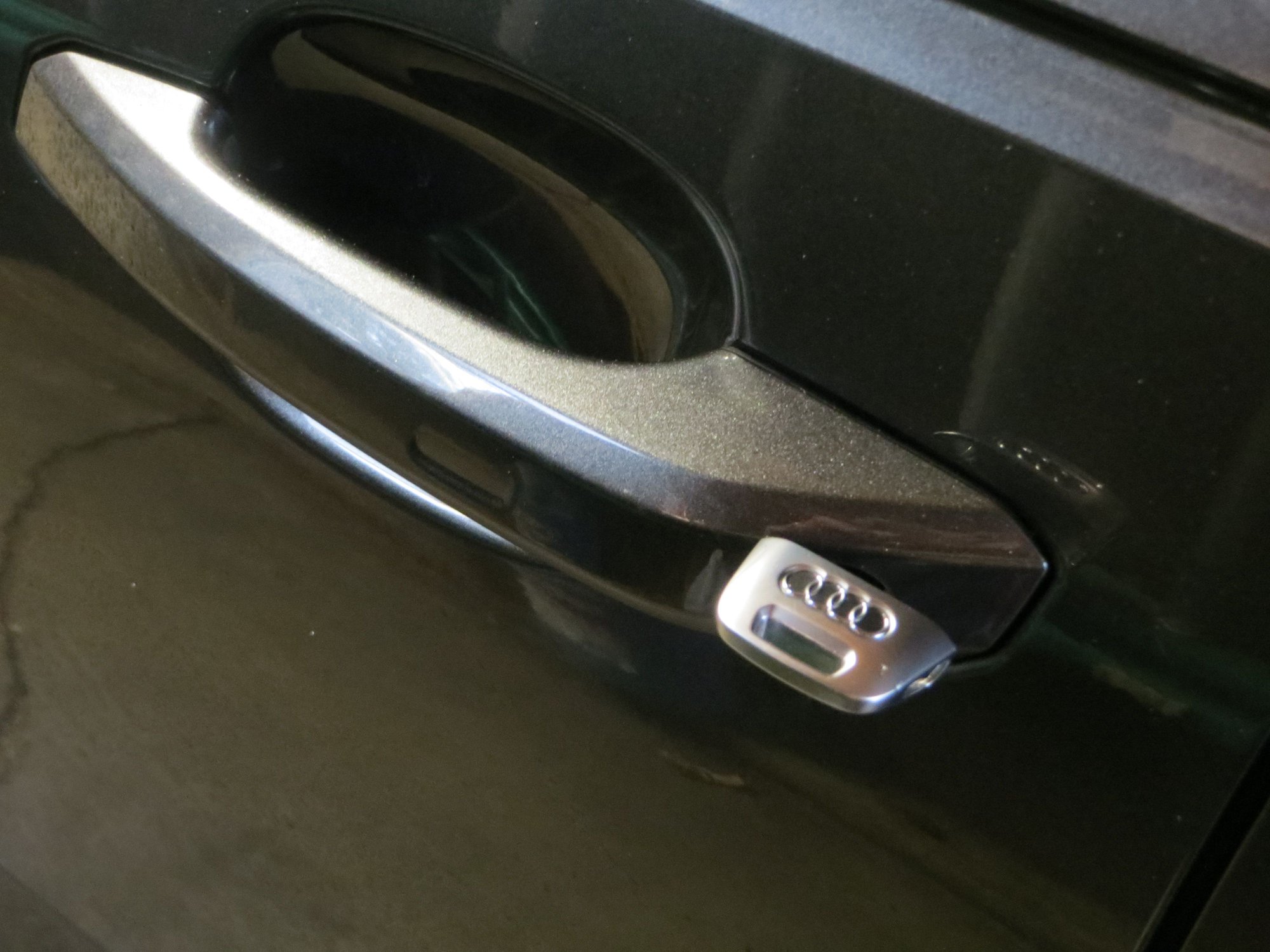 PSA: Check those manual door locks ! - AudiWorld Forums