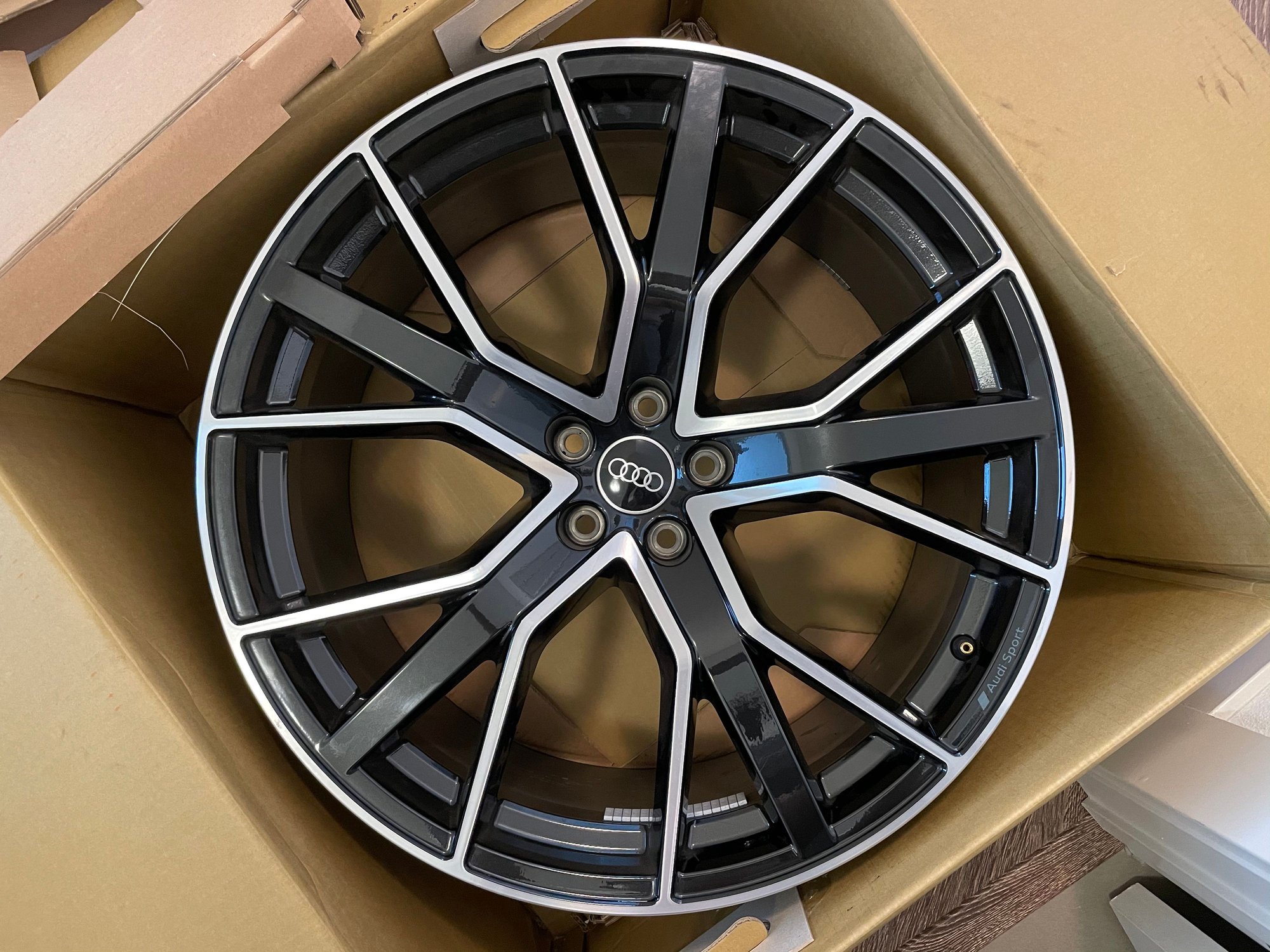 FS: Audi sport 22" OEM Wheels (from Q8 s line plus package) - AudiWorld ...