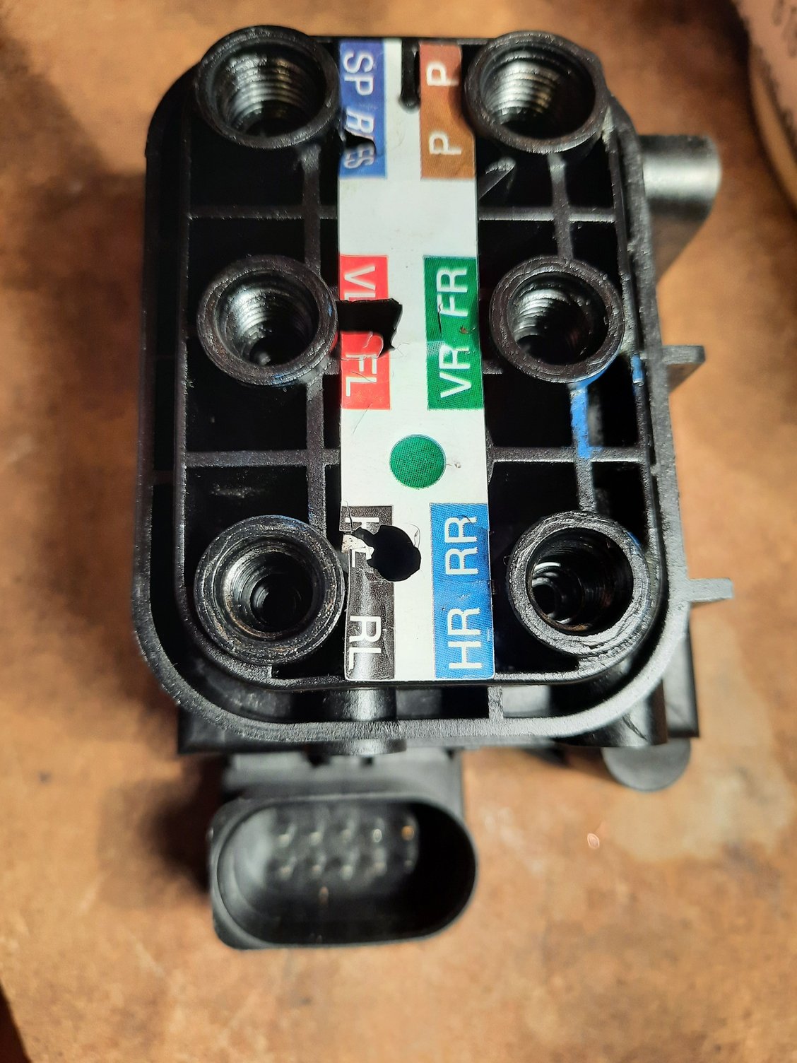 A8 Rear Right Air Suspension Leak Issue. I'm close to burning the car - AudiWorld Forums