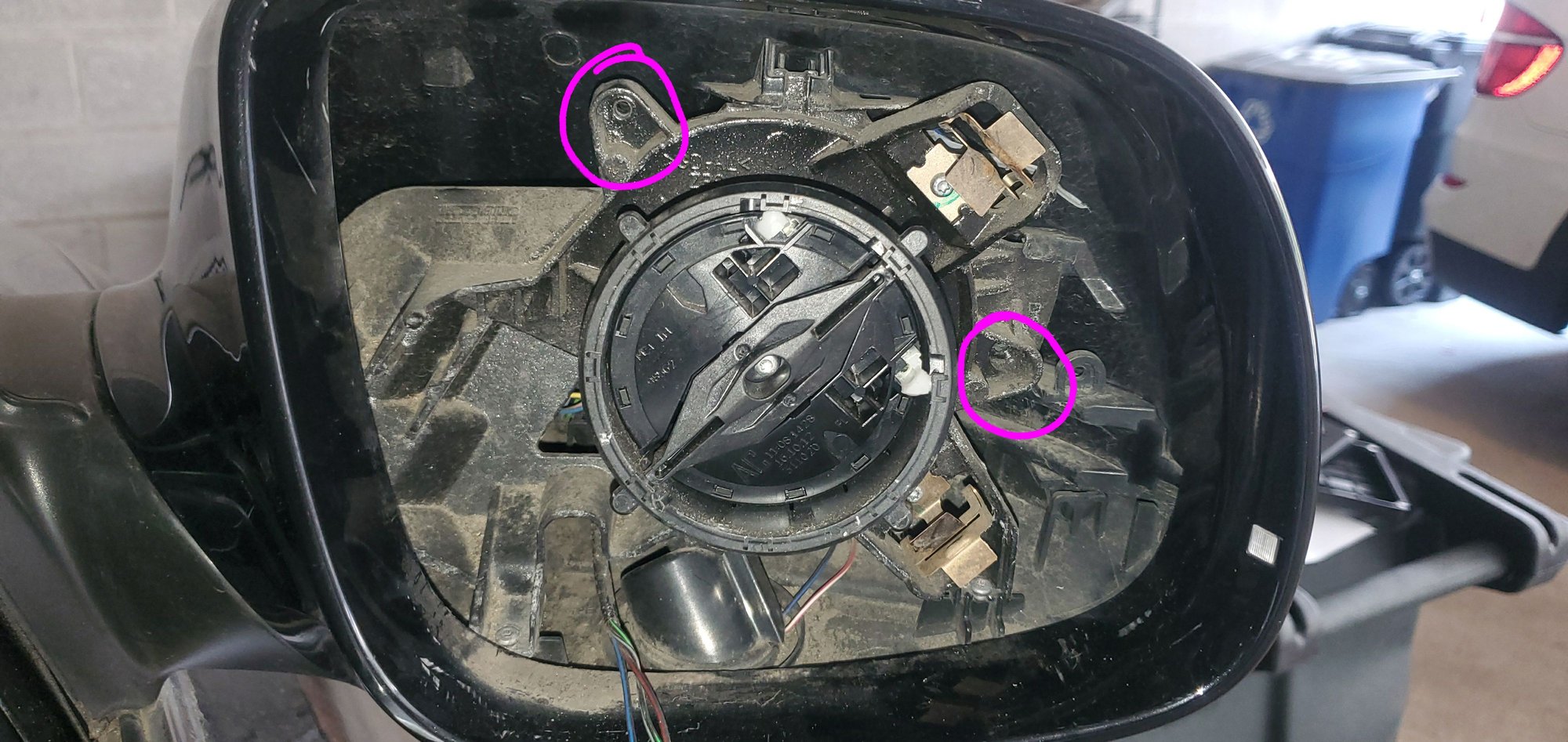 Replacing passenger side mirror cap on 2013 Q5 - AudiWorld Forums