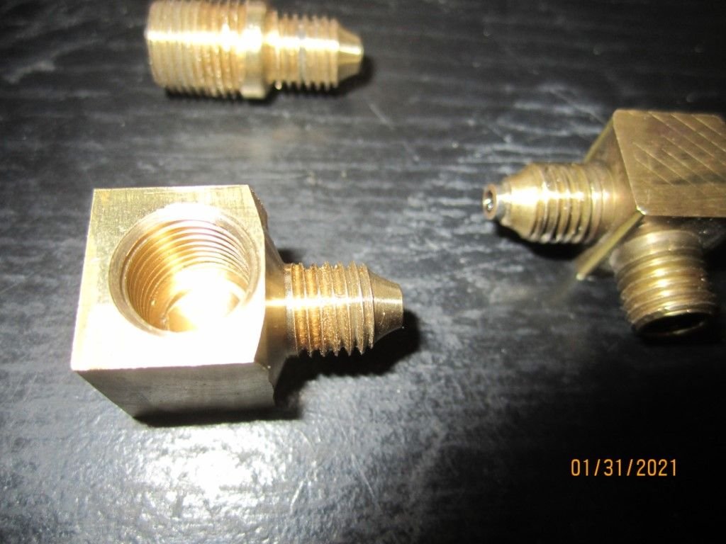 Oil pressure gauge connector size? - CorvetteForum - Chevrolet Corvette ...