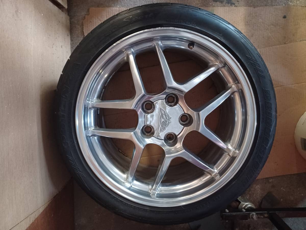 FS (For Sale) Corvette Zo6 Wheels and Tire Set C5 (aftermarket ...
