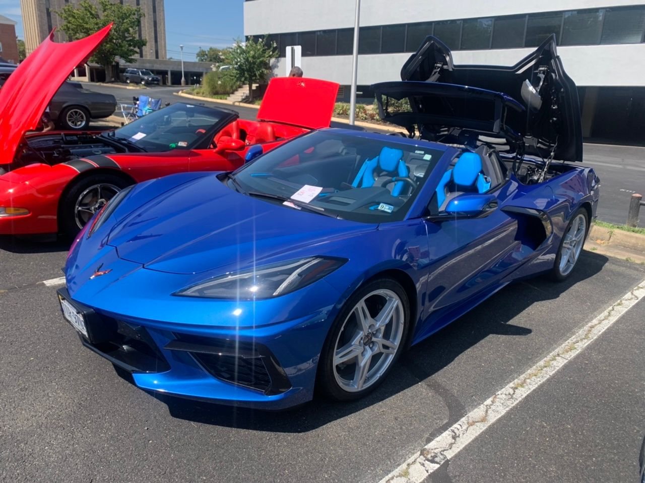 Custom C8 Hood? This C8 looked pretty modded on the outside + bunch of ...