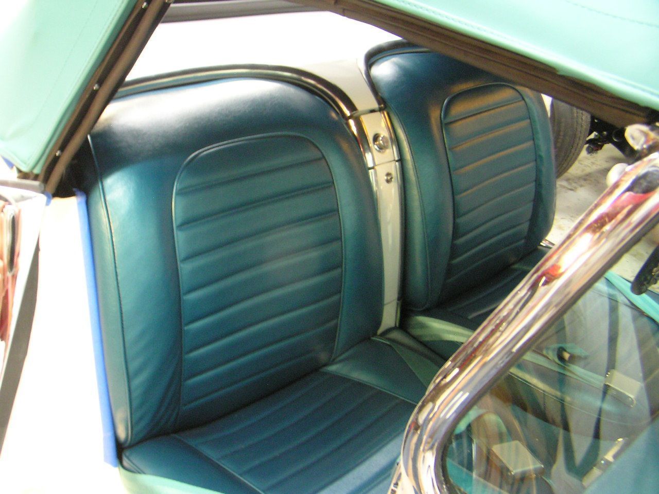 All C1 seats ?? - CorvetteForum - Chevrolet Corvette Forum Discussion