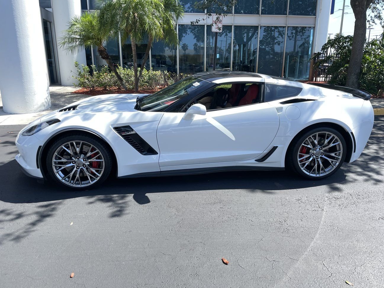 FS (For Sale) 2016 C7 Z06, 3LZ, A8, White with Red Interior, NYC ...