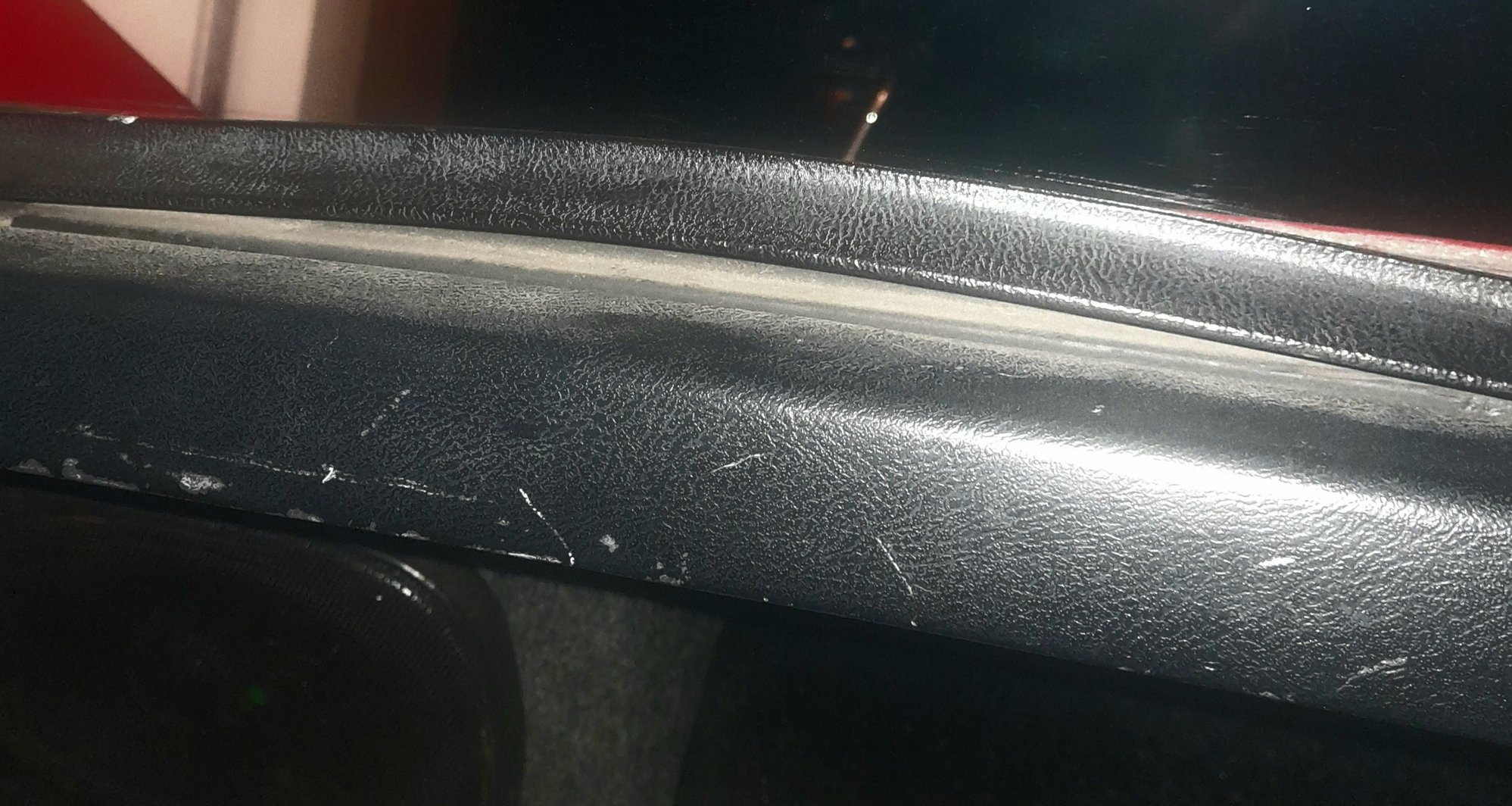 Rear window trim. Cracked and warped. - CorvetteForum - Chevrolet ...