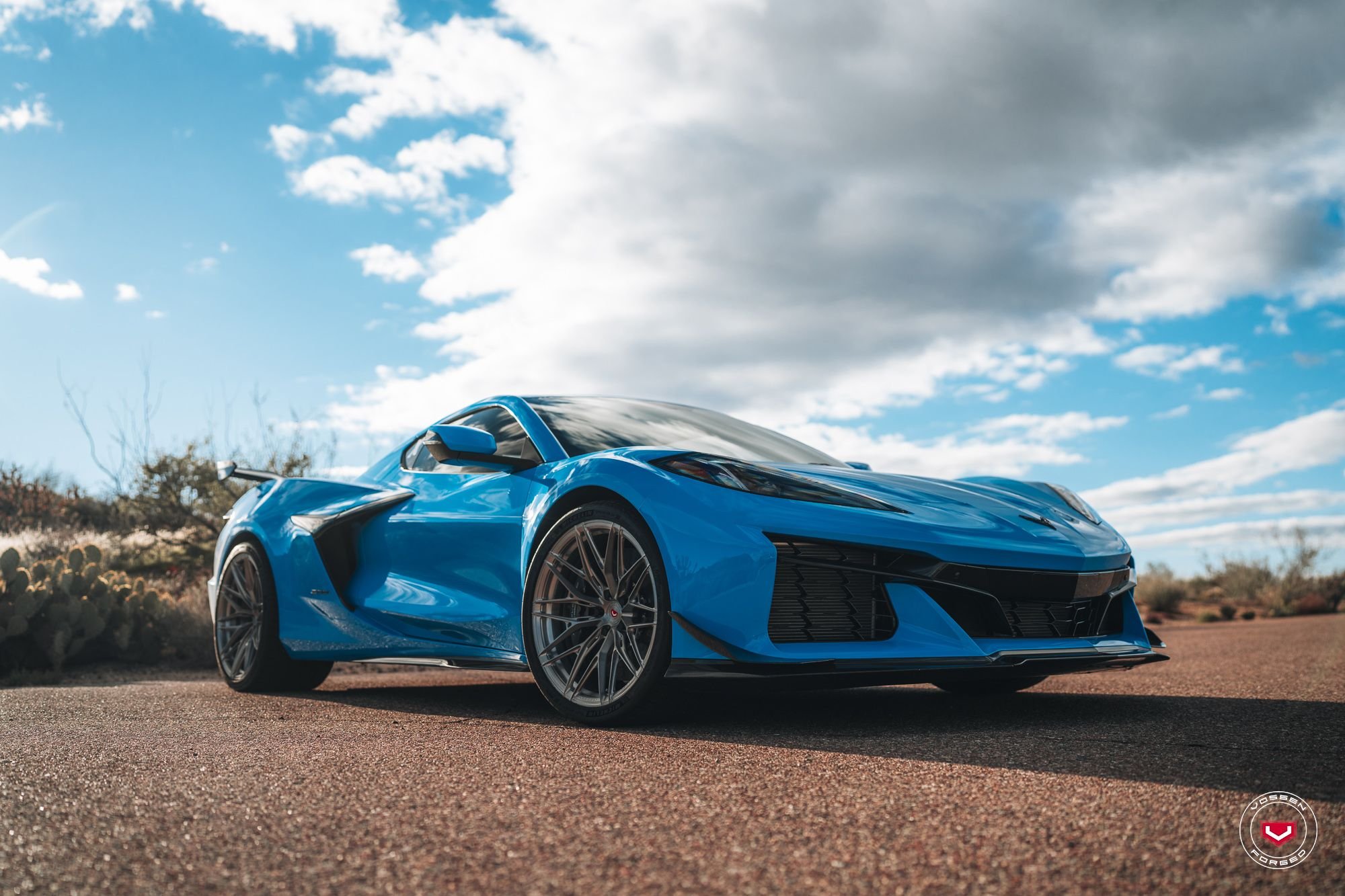 First Corvette C8 Z06 on Vossen Forged S21-02 Wheels 20/21 Photoshoot ...