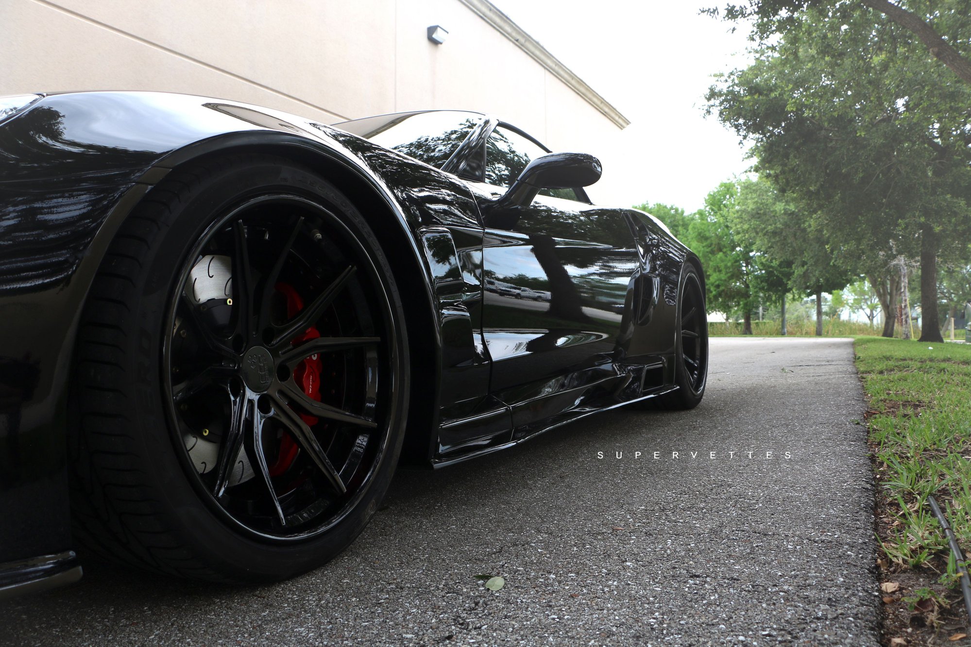 Jet Black GT6X Photos (with Side Skirts / Splitter) - CorvetteForum ...