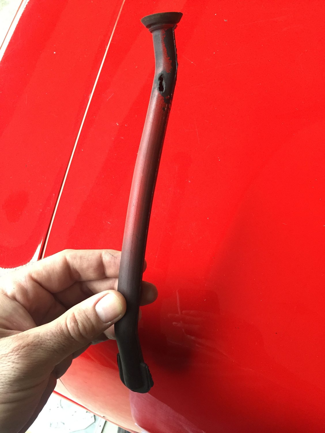 Help - think I found drivers side footwell water leak, where SHOULD ...