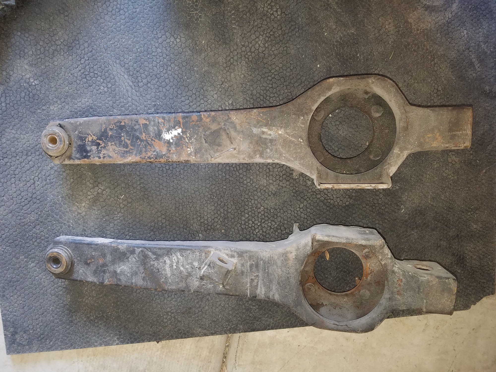 FS (For Sale) 1969 trailing arms - CorvetteForum - Chevrolet Corvette ...