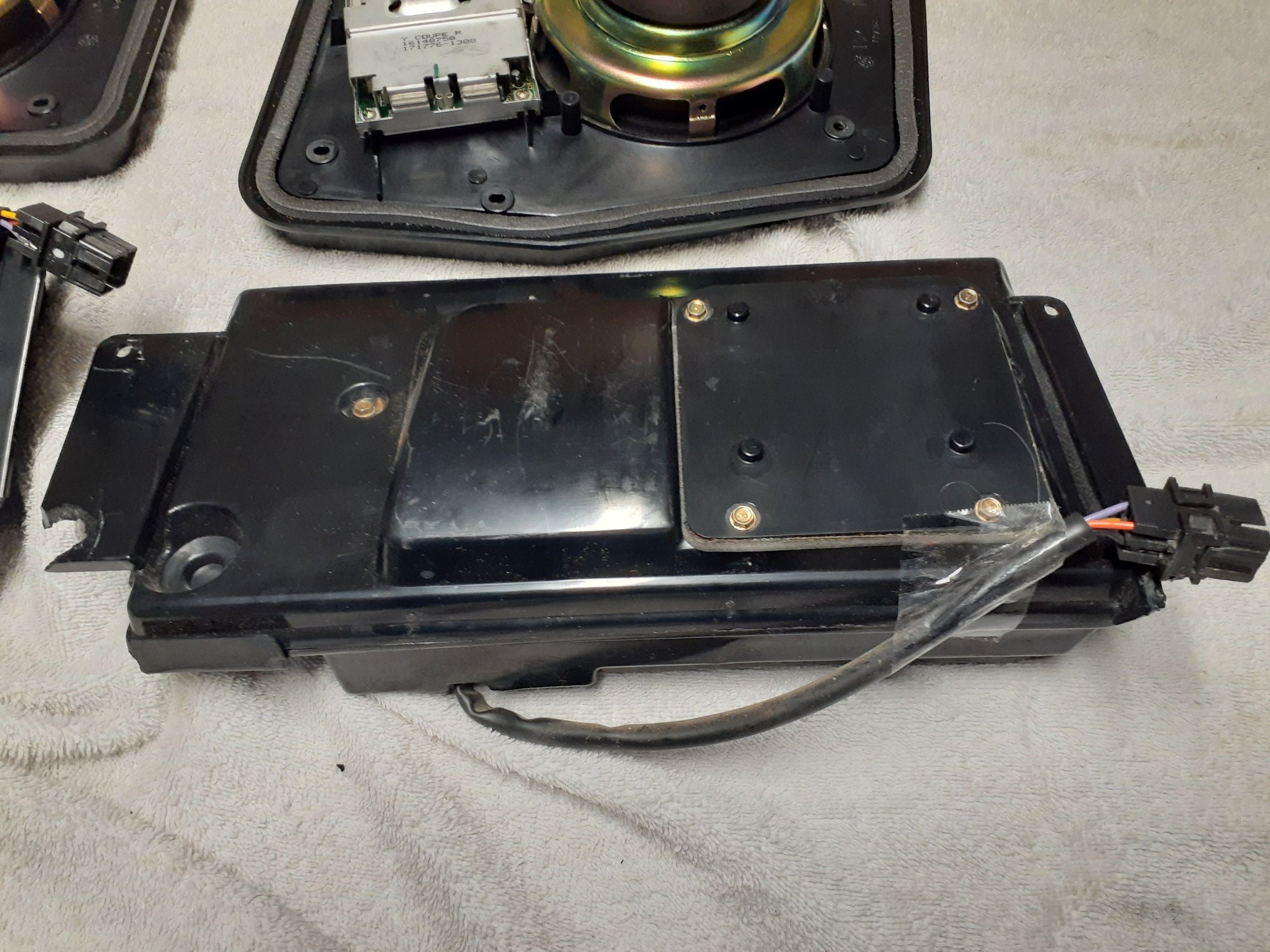 FS (For Sale) Nearly mint OEM all factory Bose speakers with amps for ...
