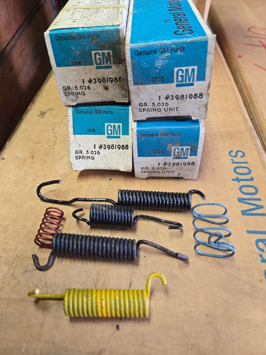 FS (For Sale) NOS J65 brake spring set(4) - CorvetteForum - Chevrolet Corvette Forum Discussion