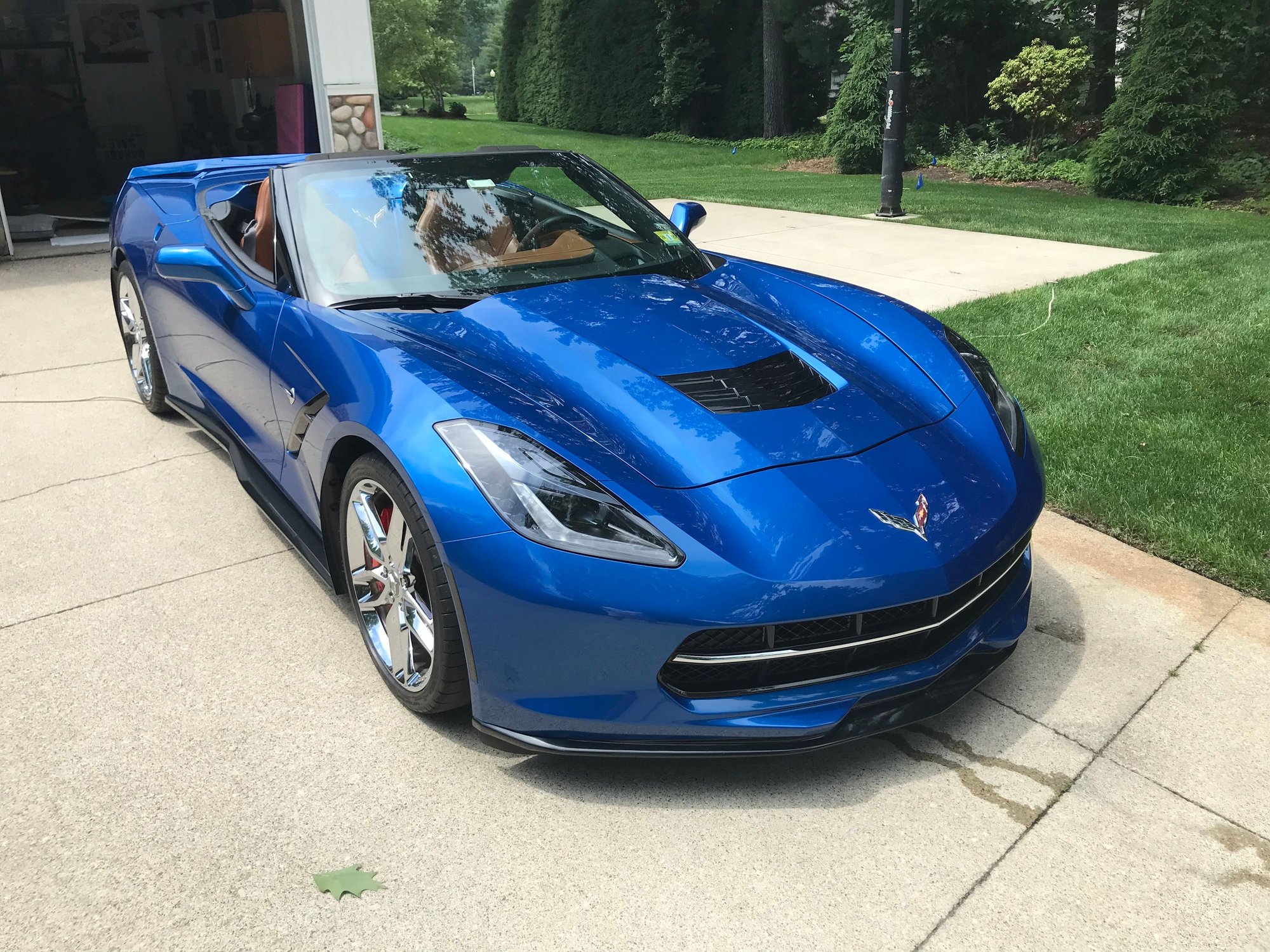 Stage 1 front splitter painted gloss black on black C7 - CorvetteForum ...