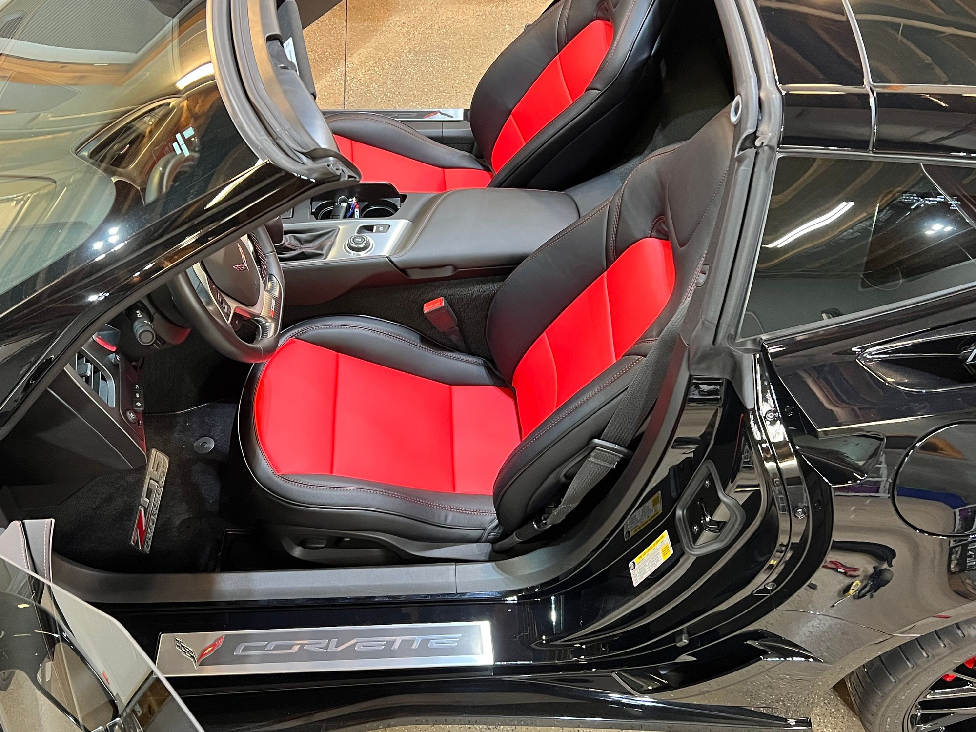 Kustom Interior | Corvette C7 Custom Honeycomb Seat Covers ...