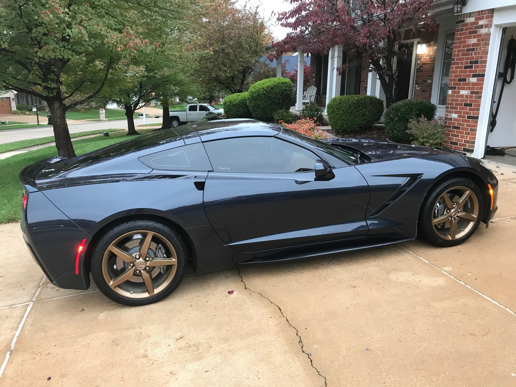 Bronze wheels on Night Race Blue - CorvetteForum - Chevrolet Corvette ...