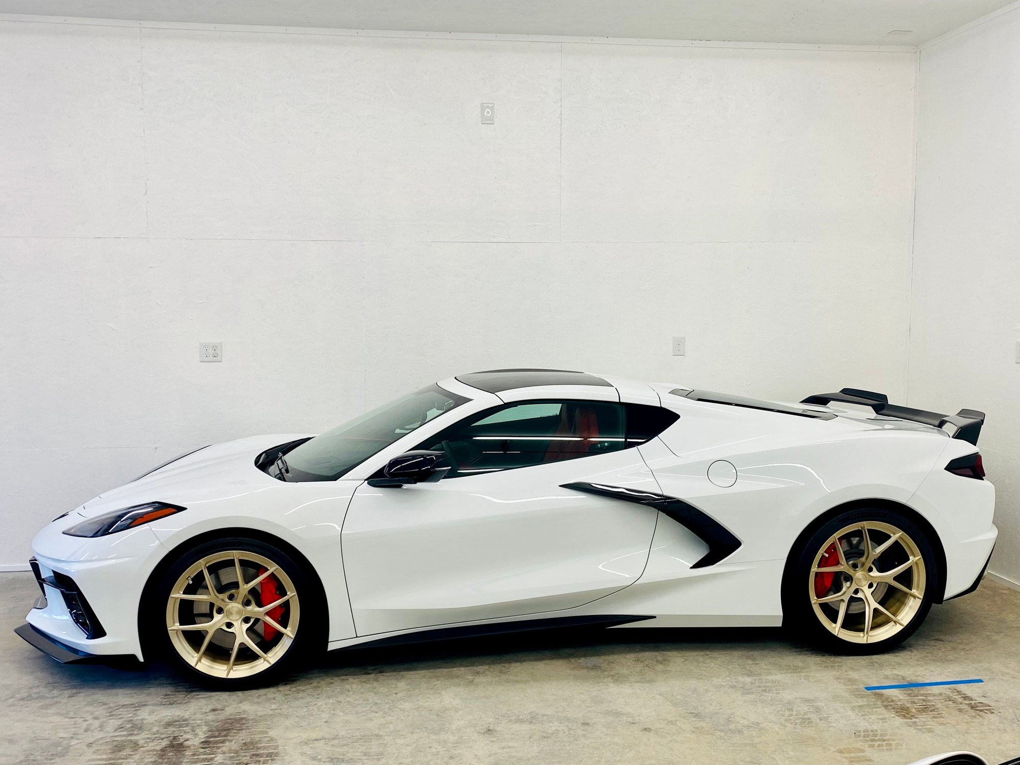 [Pic Request] Ok, so show me what wheels DO look good with the C8 ...