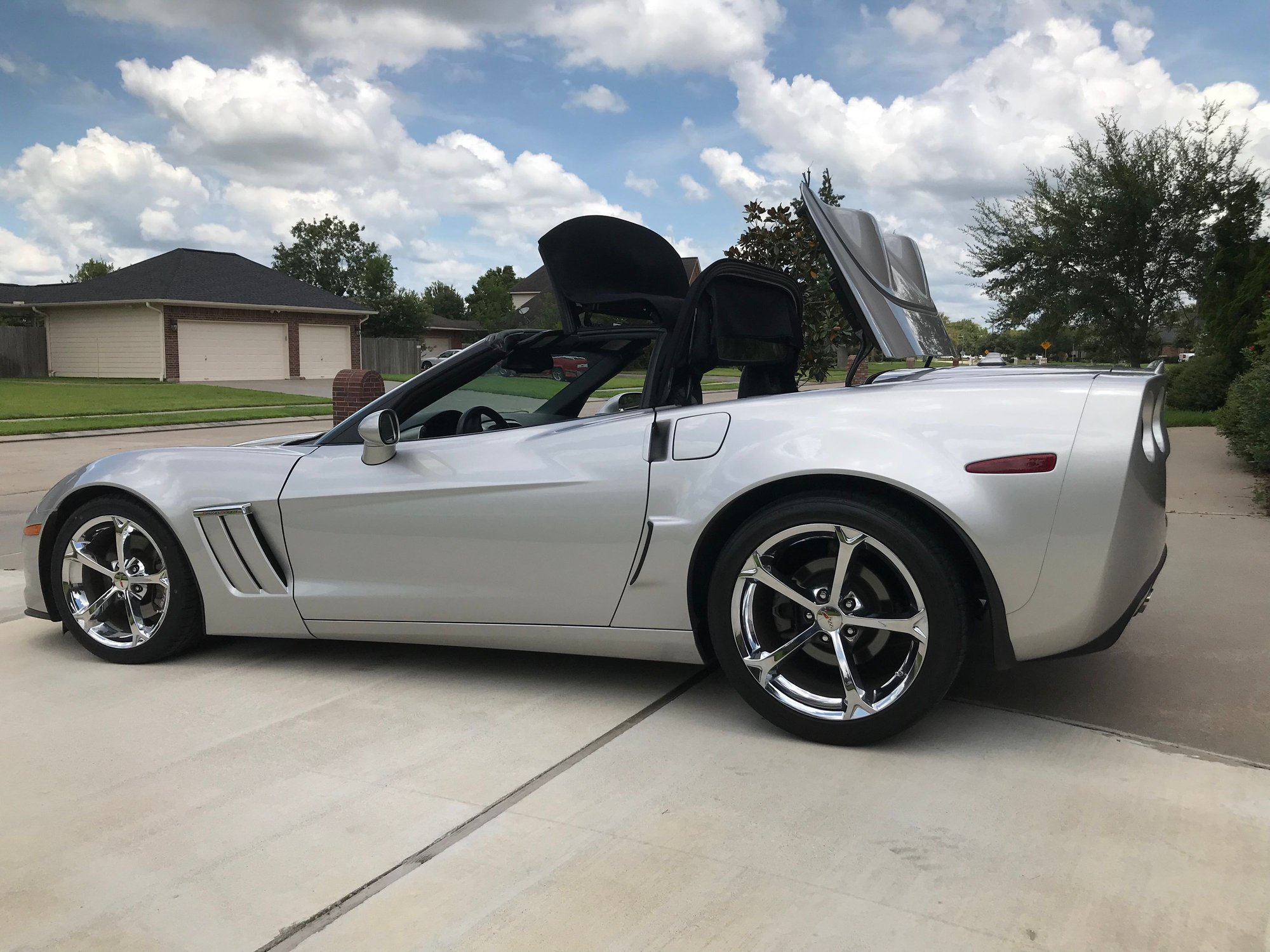 FS (For Sale) 2005 Machine Silver Convertible 25K Miles Pristine ...