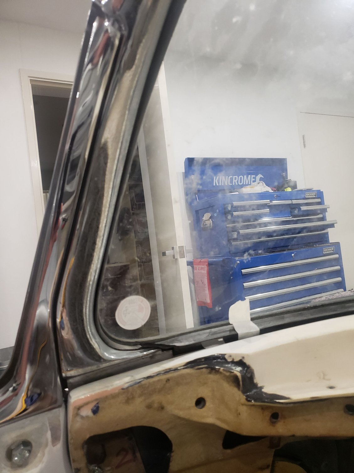 C1 60 Funky gaps -side post to door post and body to door ...