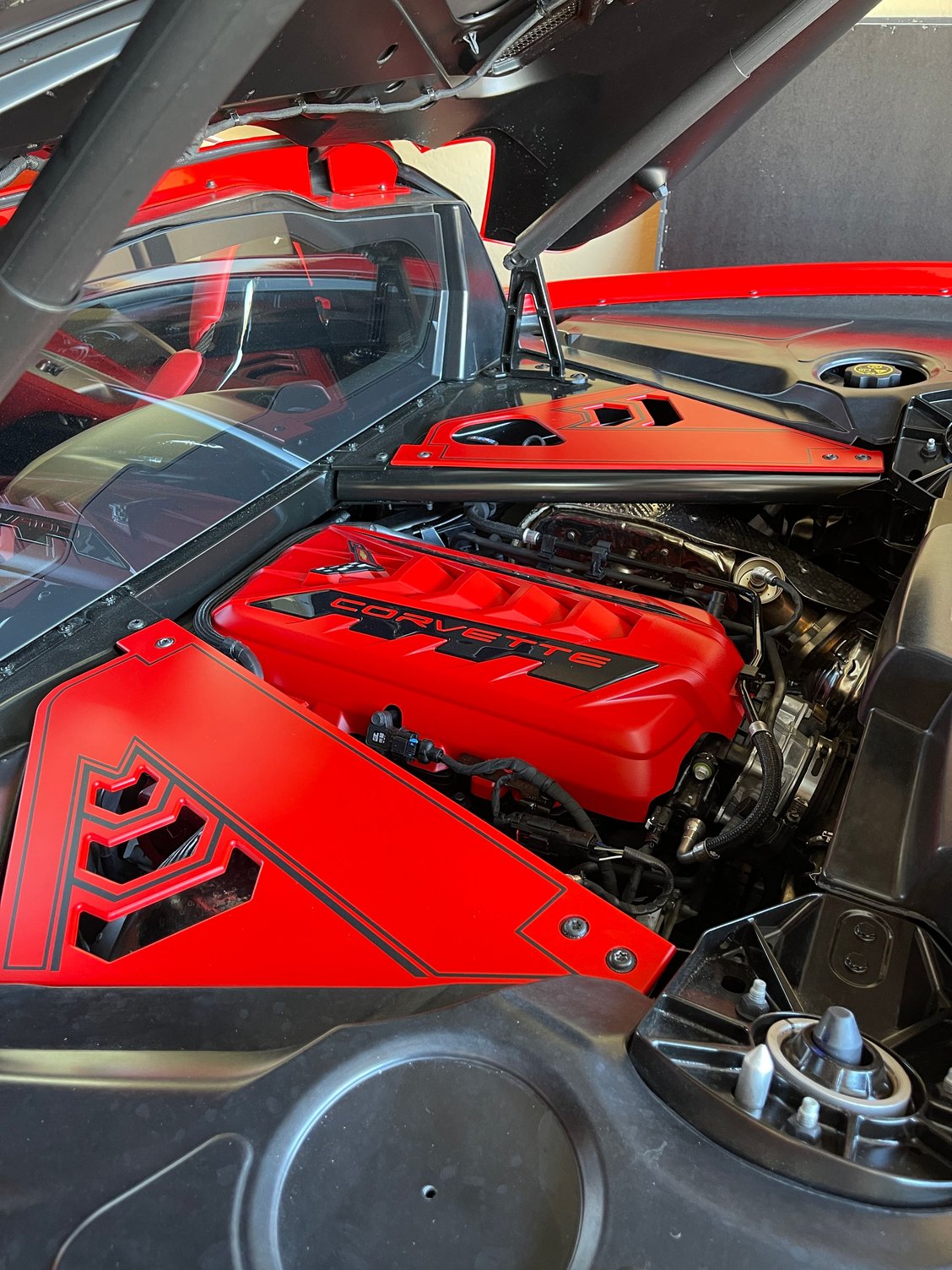 Red Engine Cover - CorvetteForum - Chevrolet Corvette Forum Discussion